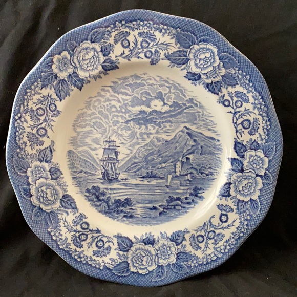 Royal Warick | Accents | Vintage Lochs Of Scotland Royal Warwick Plate ...